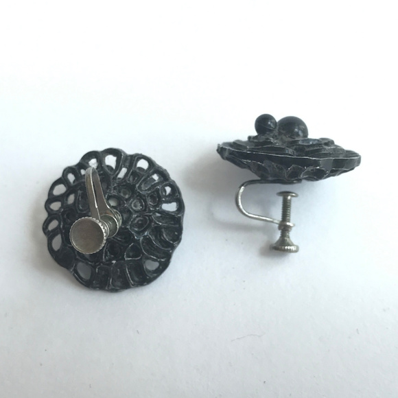 Jewelry | Vintage Elegant Black Filigree Flower Screw B | Poshmark